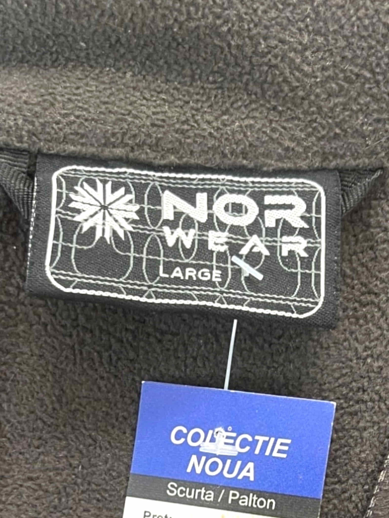 Scurta NOR WEAR cu preț avantajos la HADA
